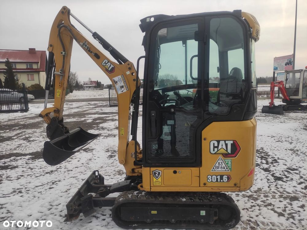 Używany Caterpillar CAT 301.6. CAT 302.7 301.6 2022r przebieg 670mtg ...