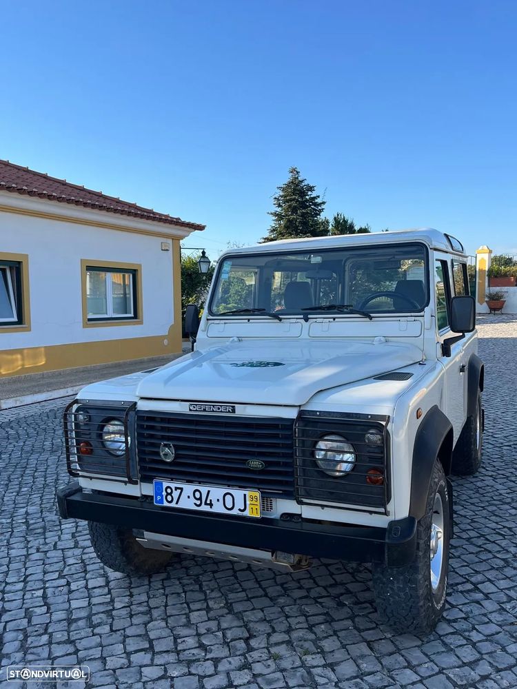 Usado Land Rover Defender 1999 - 30 900 EUR, 329 510 km - Standvirtual.com