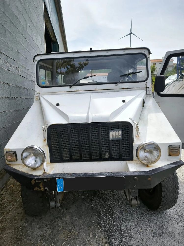 Usado UMM Cournil 1984 - 4 400 EUR, 200 000 km - Standvirtual.com