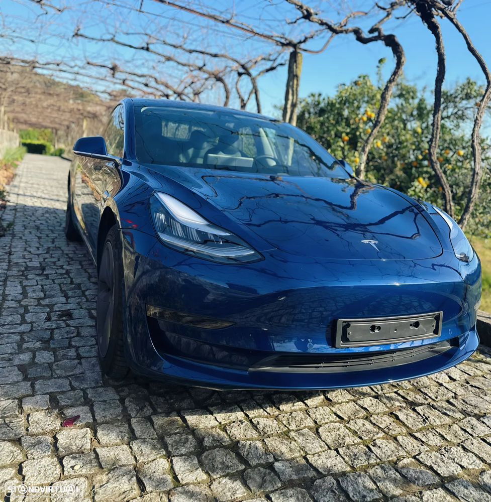 Usado Tesla Model 3 2019 - 21 499 EUR, 163 500 km - Standvirtual.com