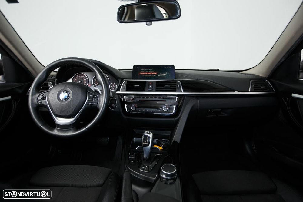 Usado BMW 330 2017 - 14 990 EUR, 319 455 km - Standvirtual.com