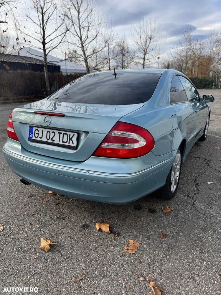 Utilizat Mercedes-Benz CLK 2003 - 6 200 EUR, 101 000 km - Autovit.ro