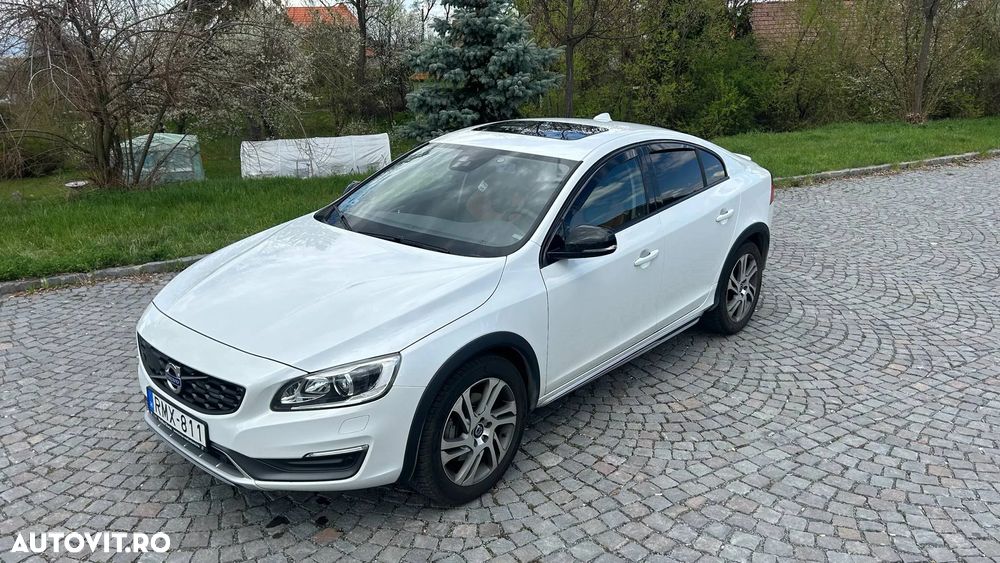 Utilizat Volvo S60 2015 - 16 200 EUR, 68 500 km - Autovit.ro