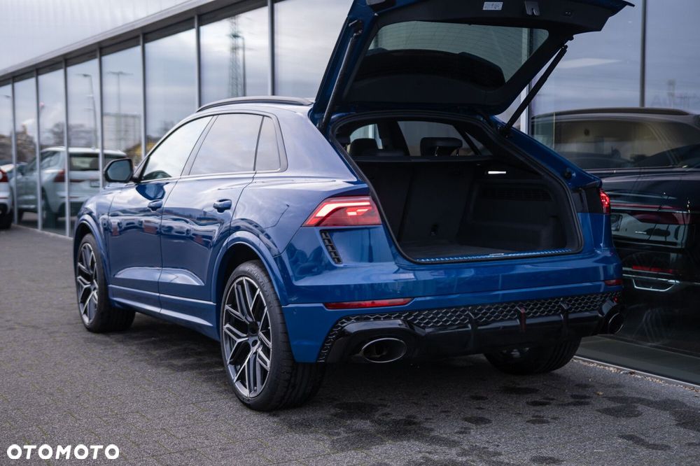 Nowy Audi RS Q8 2024 - 659 900 PLN, 3 350 km - Otomoto.pl