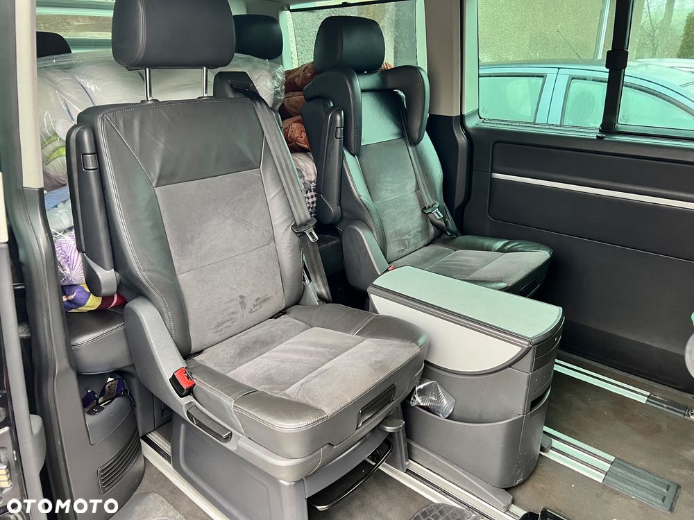 Używany Volkswagen Multivan 2010 - 52 000 PLN, 240 000 km - Otomoto.pl