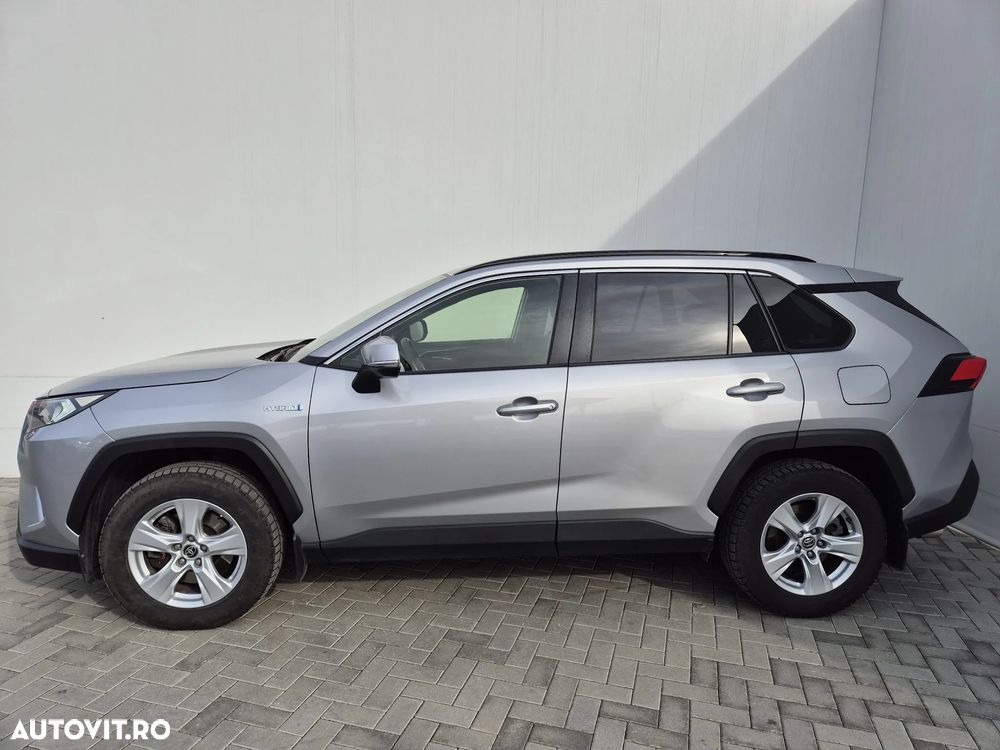 Utilizat Toyota RAV4 2021 - 31 500 EUR, 43 201 km - Autovit.ro