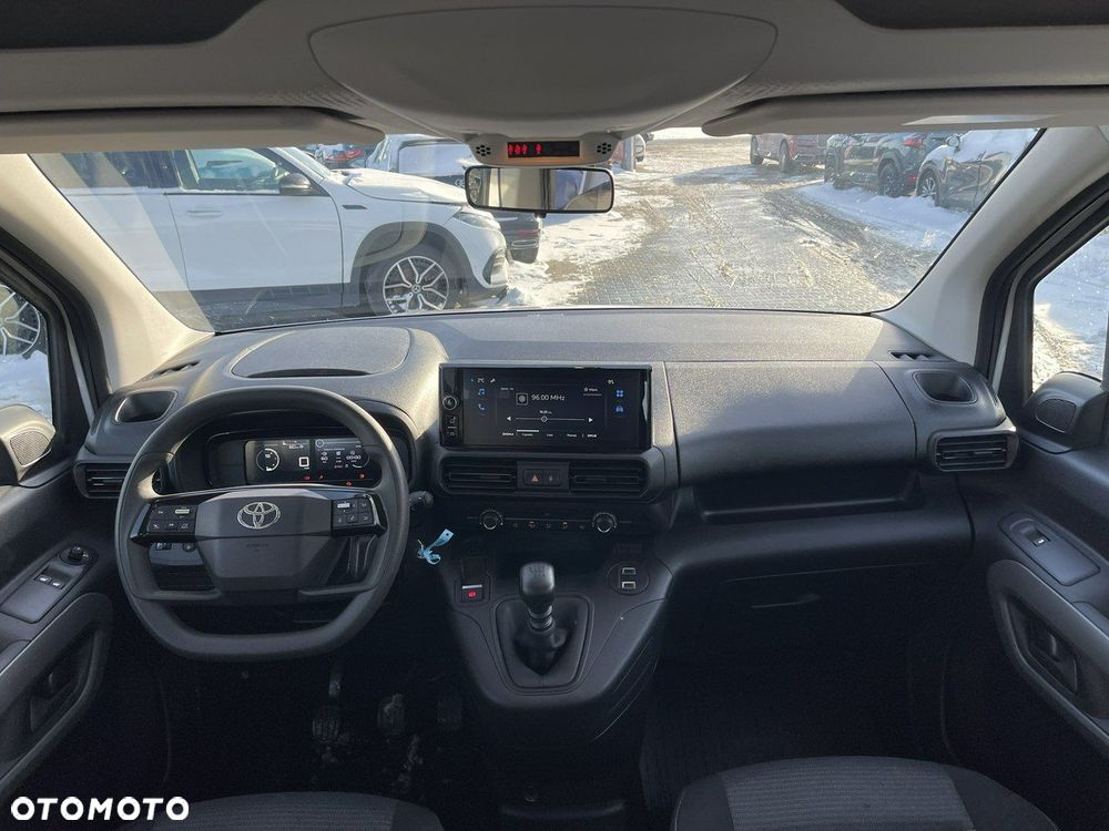 Używany Toyota Proace City Verso 2025 - 64 900 PLN, 8 200 km - Otomoto.pl