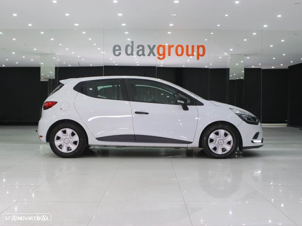 Usado Renault Clio Van 1.5 75 ZEN 2L c/IVA 2018 - 7 990 EUR, 207 836 km ...