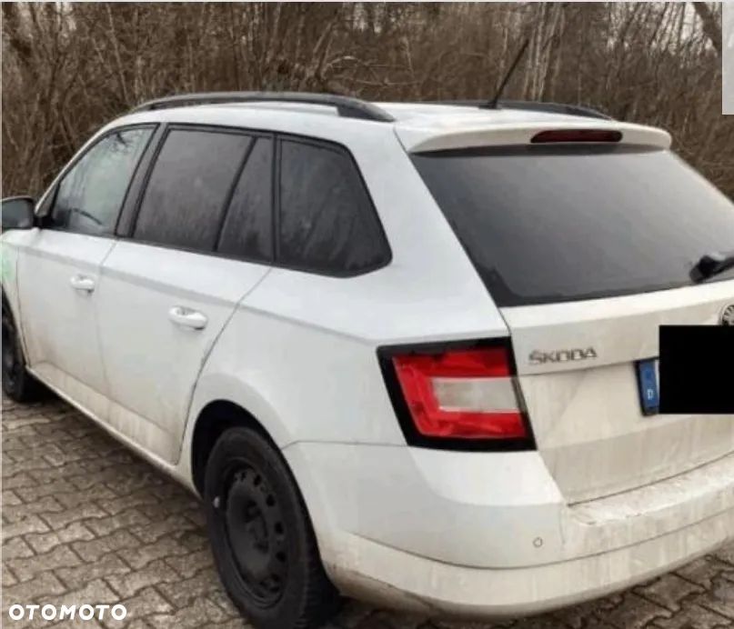 Używany Skoda Fabia 2015 - 10 000 PLN, 95 000 km - Otomoto.pl