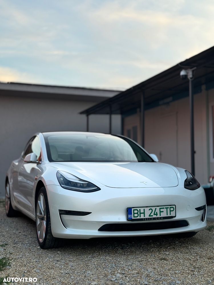 Utilizat Tesla Model 3 2020 - 23 000 EUR, 86 040 km - Autovit.ro