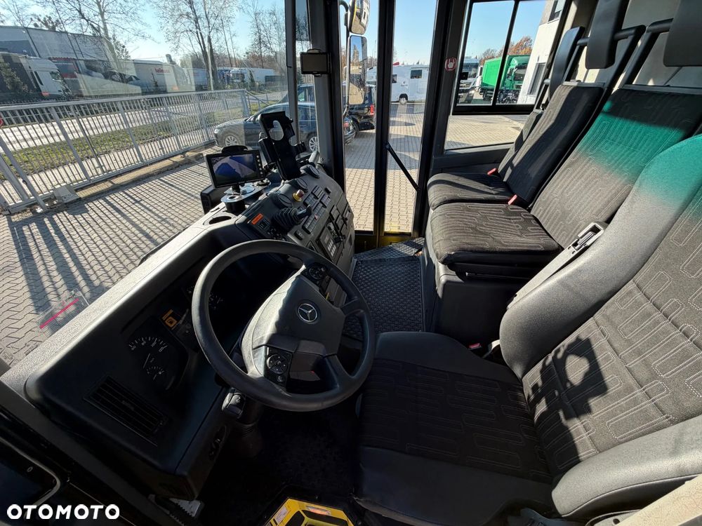 Używany Mercedes-Benz ECONIC 2630, EURO6/ ŚMECIARKA/ ZOELLER/ DELTA ...