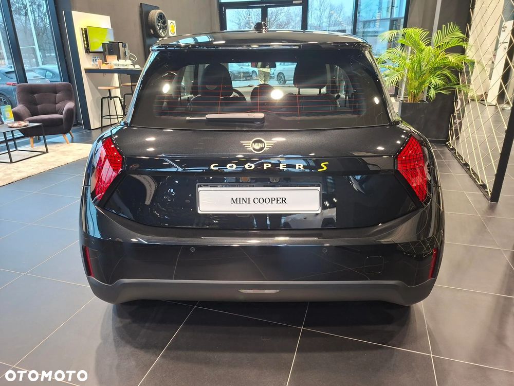 Nowy MINI Cooper 2024 - 169 200 PLN, 18 km - Otomoto.pl