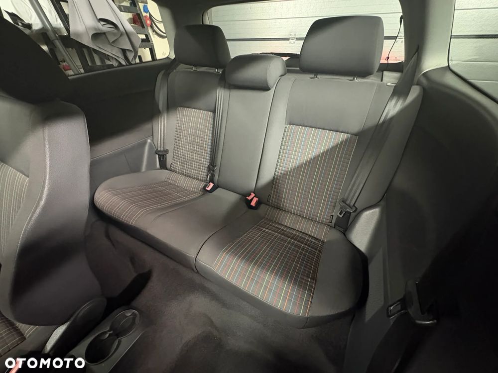 Używany Volkswagen Polo 2006 - 5 000 PLN, 258 850 km - Otomoto.pl