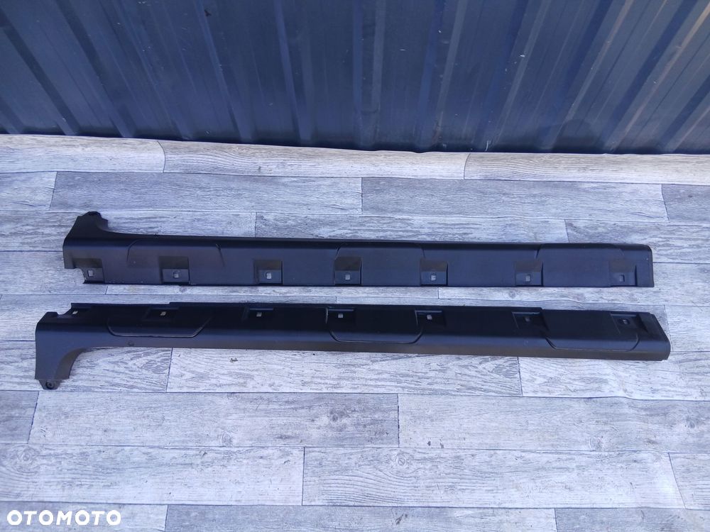 Używany Listwy progowe, nakładki - 150 PLN - Otomoto.pl