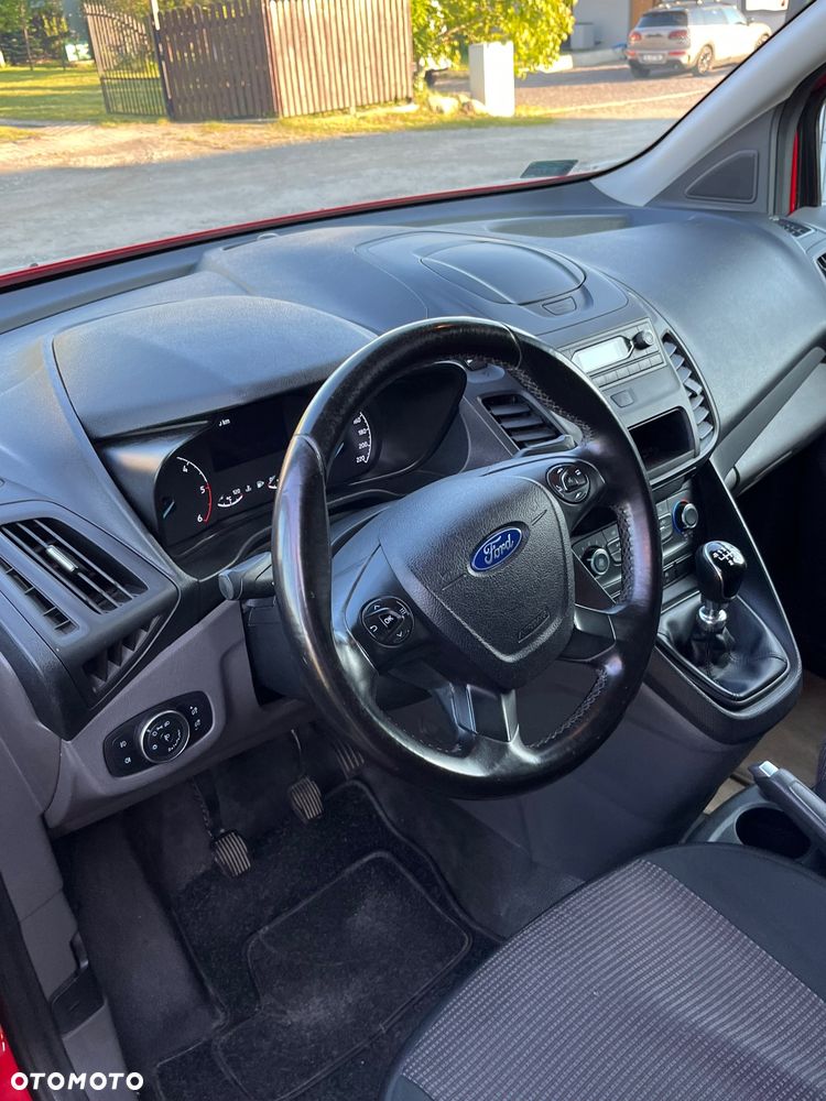 Używany Ford Transit Connect 2018 - 32 000 PLN, 145 000 km - Otomoto.pl