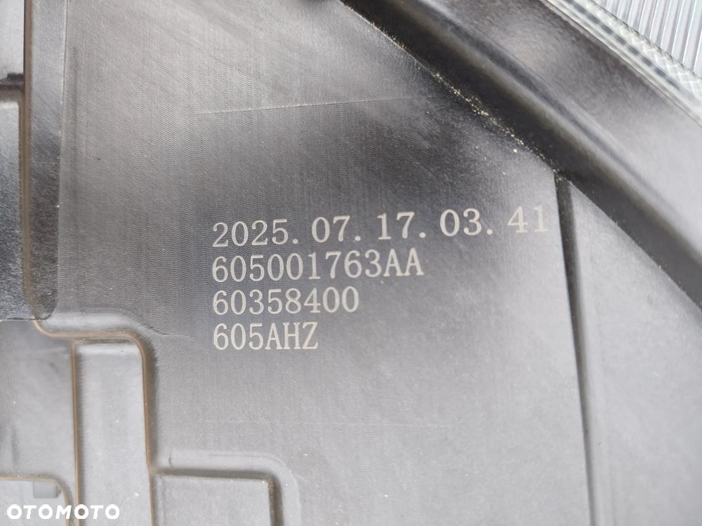 Używany Lampy przednie - 1 599 PLN - Otomoto.pl