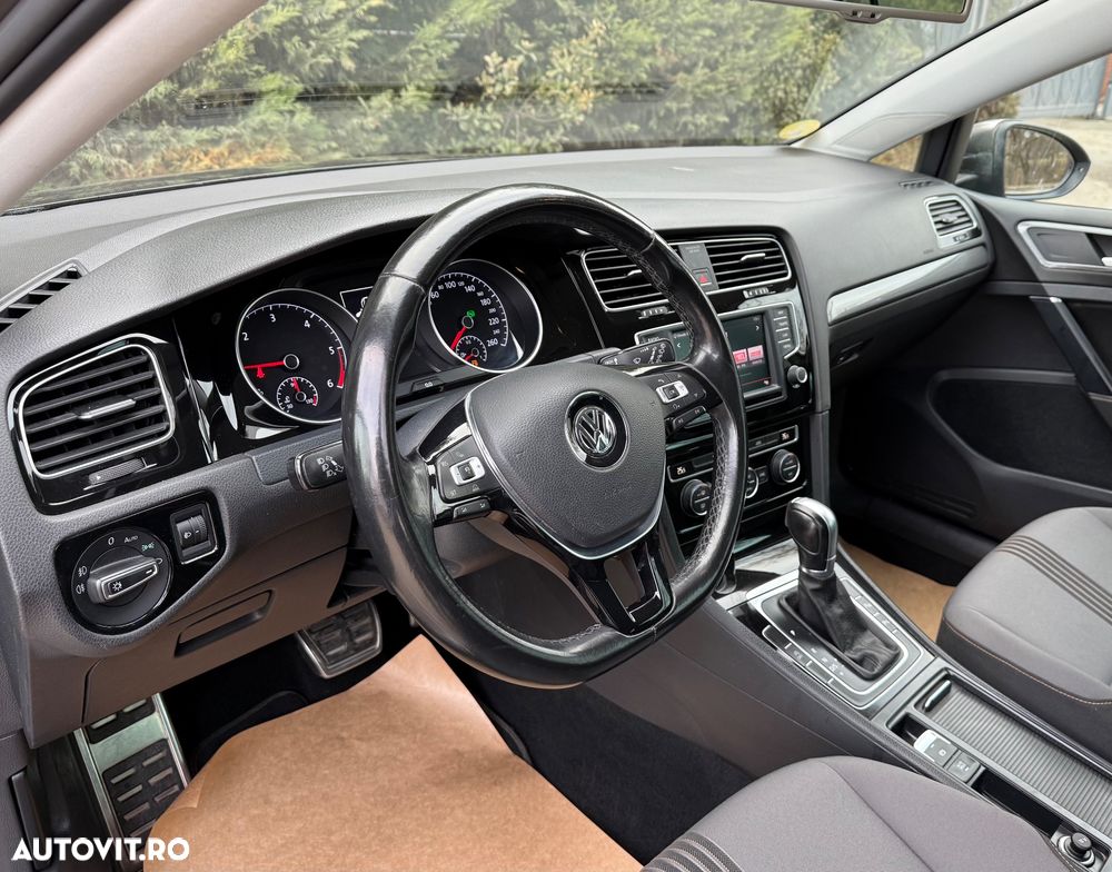 Utilizat Volkswagen Golf 2017 - 9 790 EUR, 169 000 km - Autovit.ro