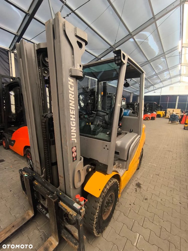 Używany Jungheinrich TFG245s 2016 - 52 890 PLN - Otomoto.pl