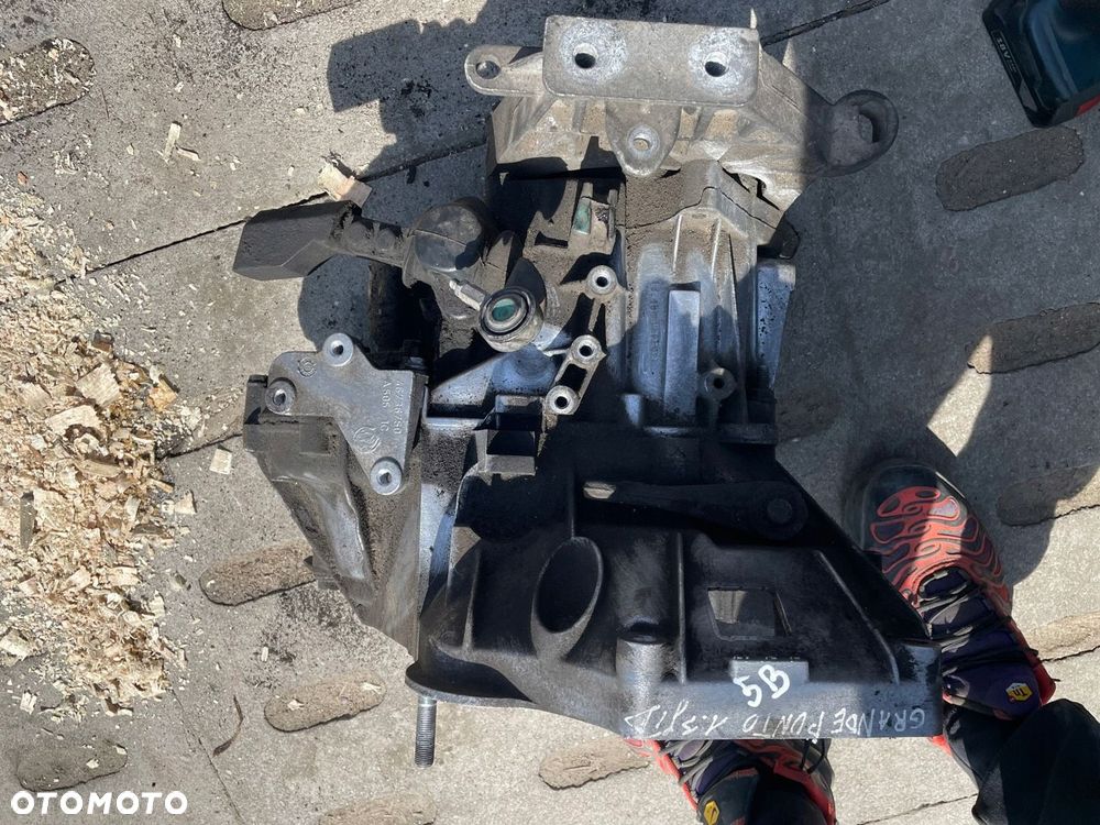 Używany Kompletne skrzynie - 450 PLN - Otomoto.pl