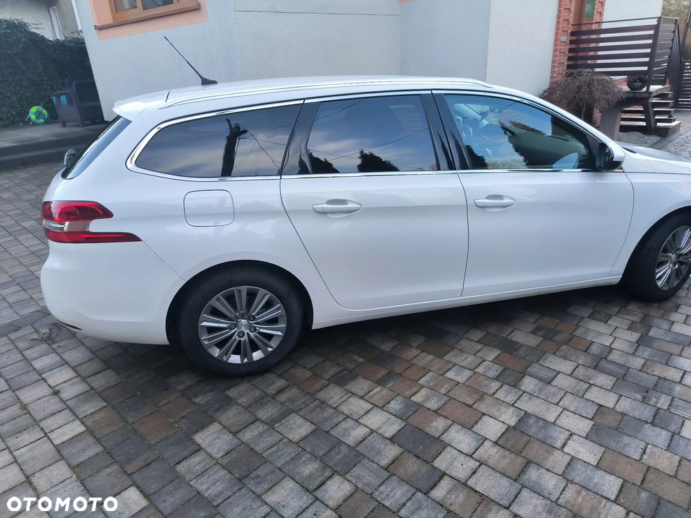 Używany Peugeot 308 2019 - 43 900 PLN, 137 121 km - Otomoto.pl