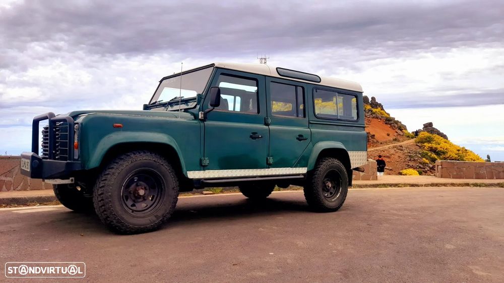 Usado Land Rover Defender 2005 - 39 000 EUR, 293 000 km - Standvirtual.com