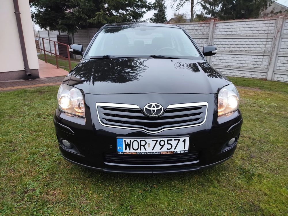 Używany Toyota Avensis 2008 - 16 500 PLN, 301 000 km - Otomoto.pl