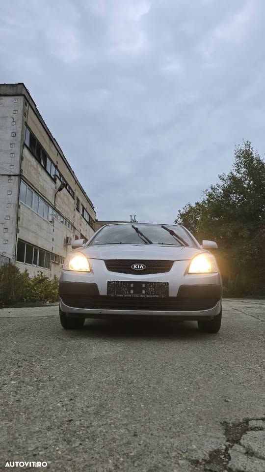 Utilizat Kia Rio 2008 - 2 200 EUR, 136 000 km - Autovit.ro