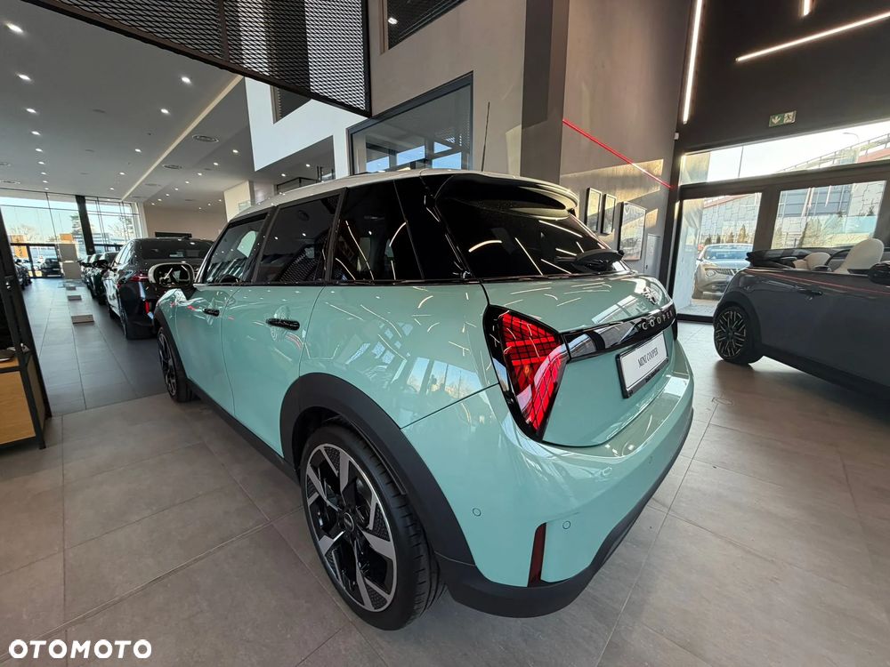 Nowy MINI Cooper 2024 - 142 786 PLN, 27 km - Otomoto.pl