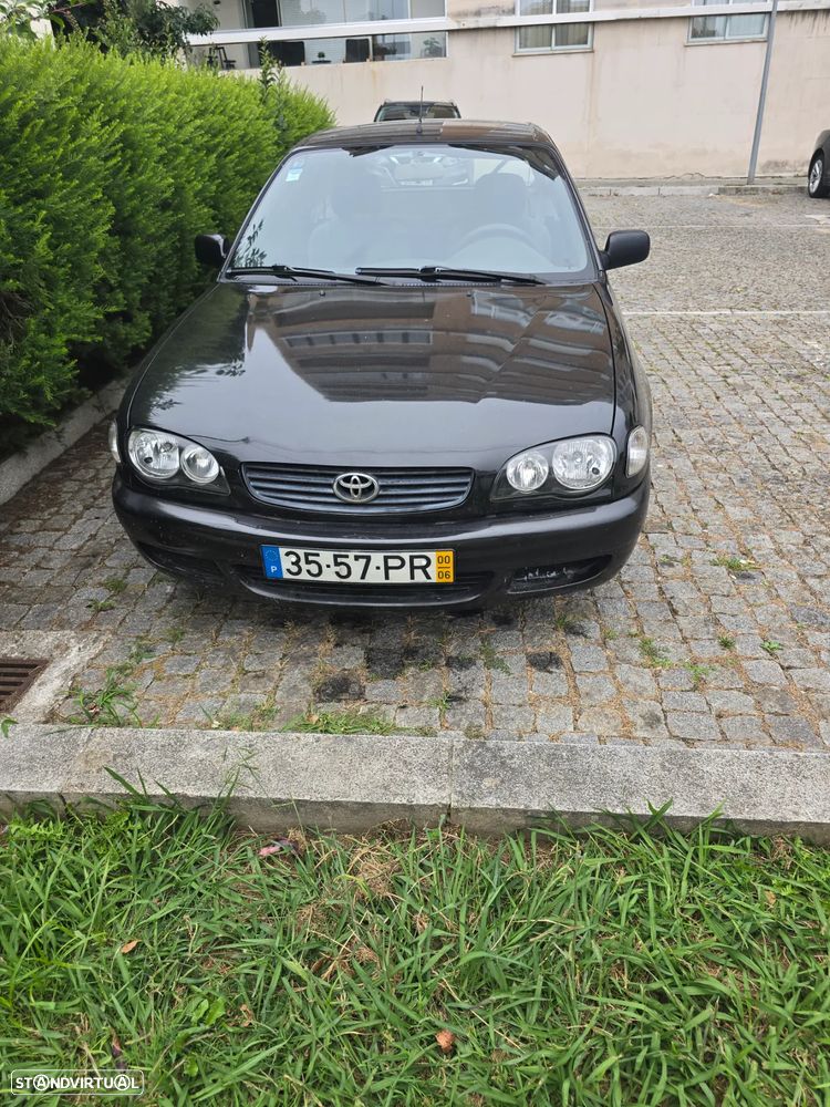 Usado Toyota Corolla SW 2000 - 800 EUR, 456 230 km - Standvirtual.com