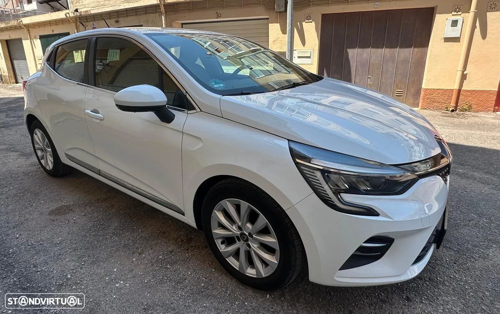 Usado Renault Clio 2021 - 12 490 EUR, 29 500 km - Standvirtual.com