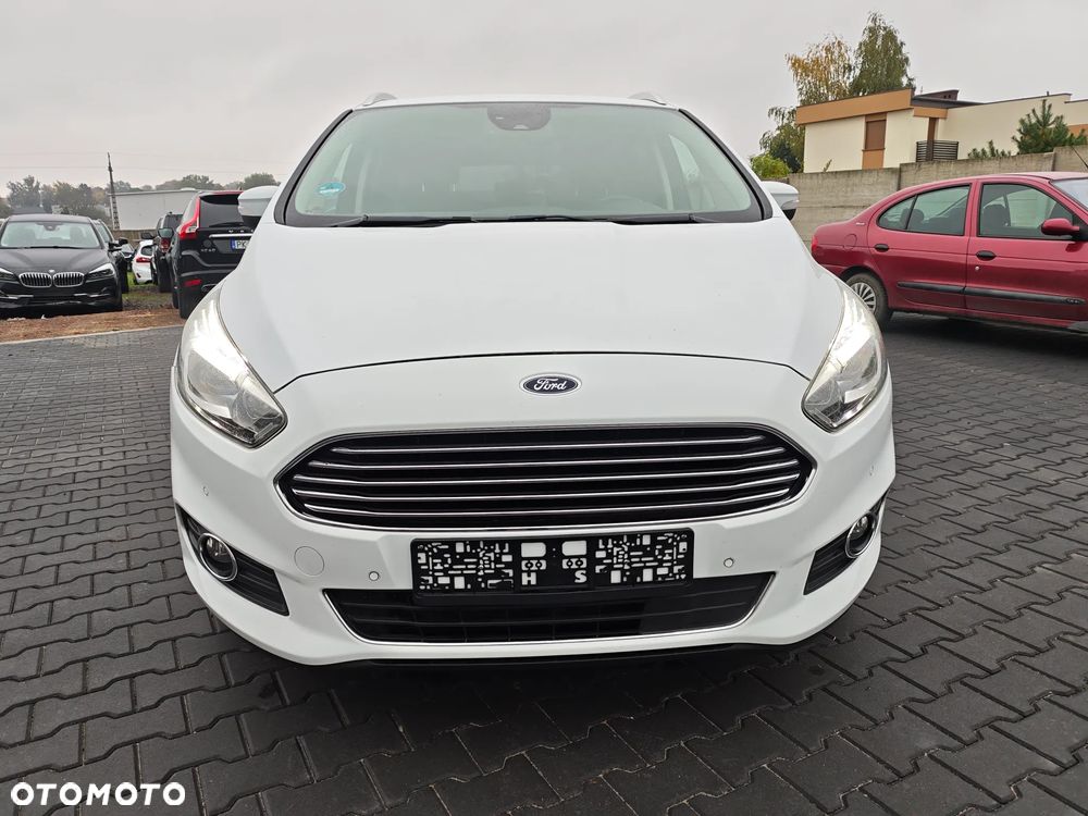 Używany Ford S-Max 2018 - 35 999 PLN, 196 000 km - Otomoto.pl