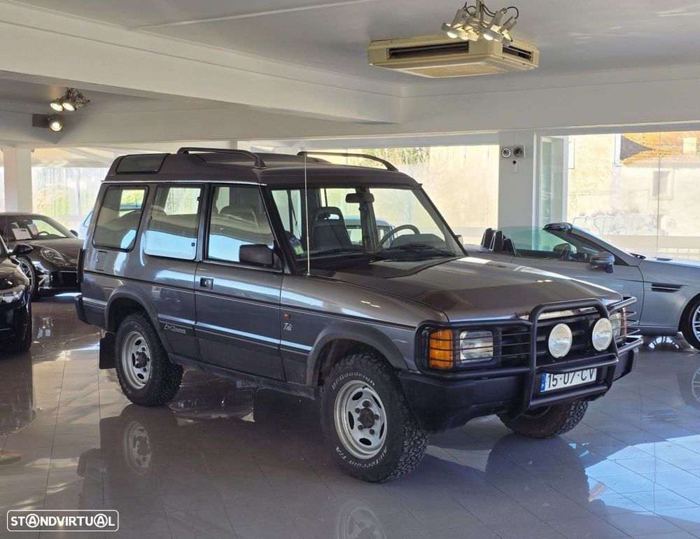 Usado Land Rover Discovery 1993 - 8 950 EUR, 261 745 km - Standvirtual.com