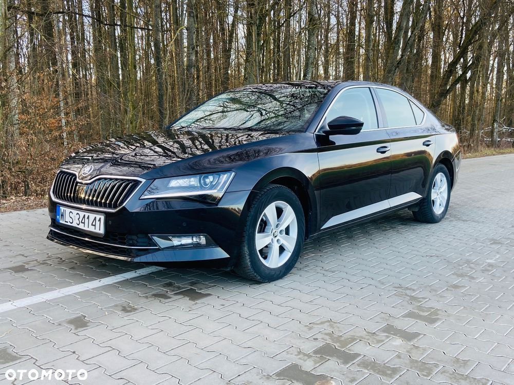 Używany Skoda Superb 2018 - 63 000 PLN, 256 400 km - Otomoto.pl