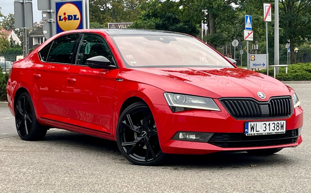 Używany Skoda Superb 2017 - 71 500 PLN, 271 532 km - Otomoto.pl