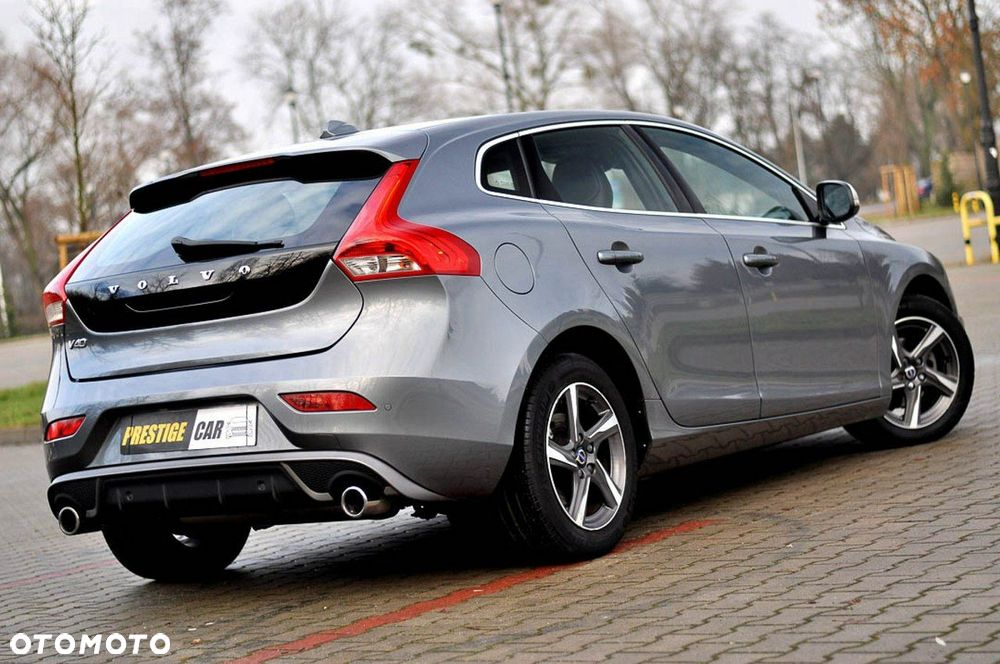 Używany Volvo V40 2015 - 35 900 PLN, 211 000 km - Otomoto.pl