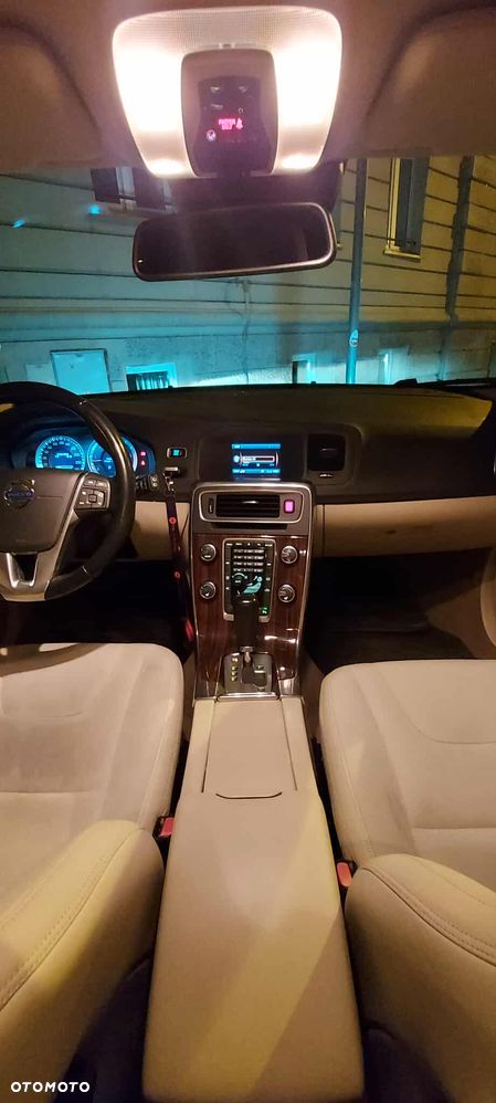 Używany Volvo V60 2011 - 36 000 PLN, 230 000 km - Otomoto.pl