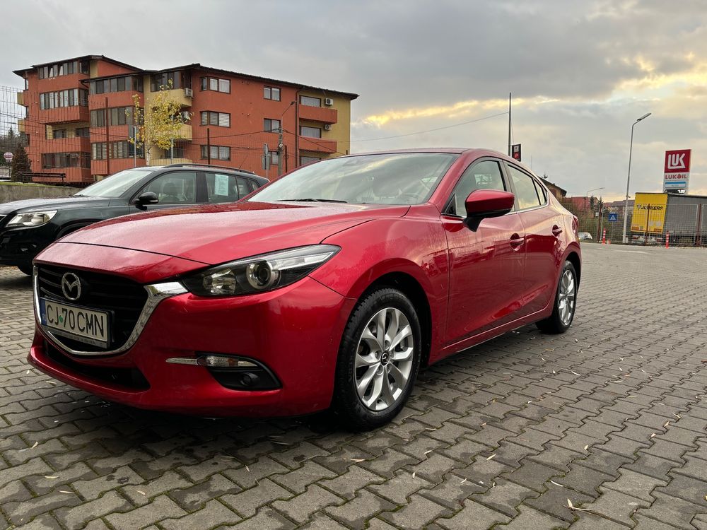 Utilizat Mazda 3 2018 - 15 800 EUR, 88 800 km - Autovit.ro