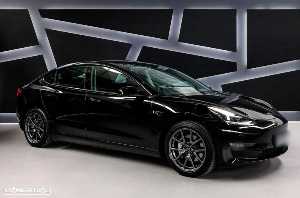 Usado Tesla Model 3 2019 - 29 900 EUR, 71 000 km - Standvirtual.com