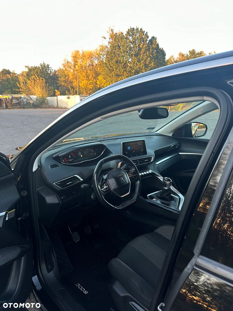 Używany Peugeot 3008 2017 - 52 000 PLN, 220 km - Otomoto.pl
