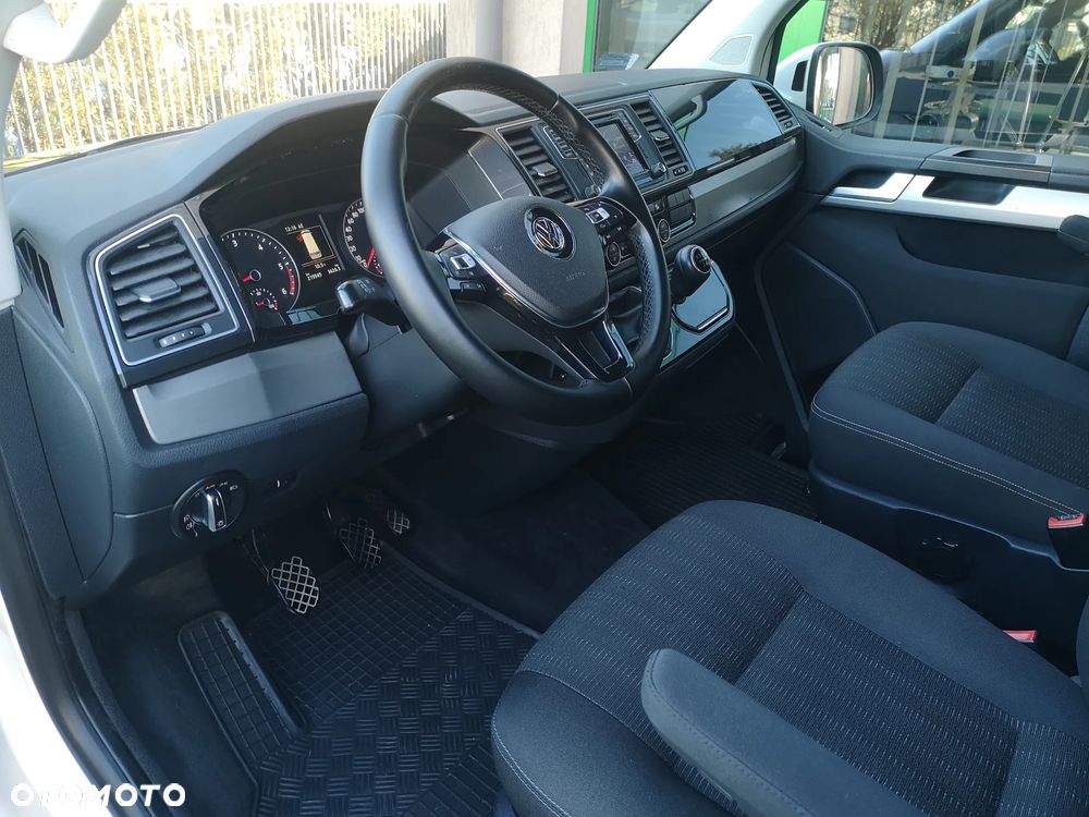 Używany Volkswagen Multivan 2015 - 89 900,70 PLN, 215 550 km - Otomoto.pl