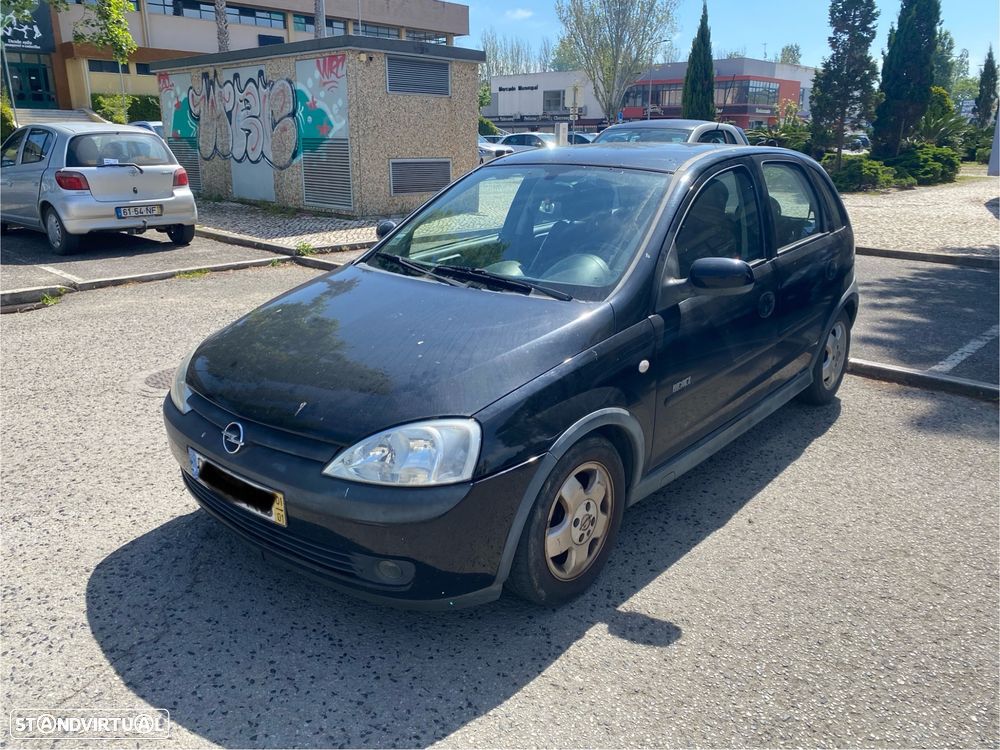 Usado Opel Corsa 2001 - 1 700 EUR, 181 000 km - Standvirtual.com