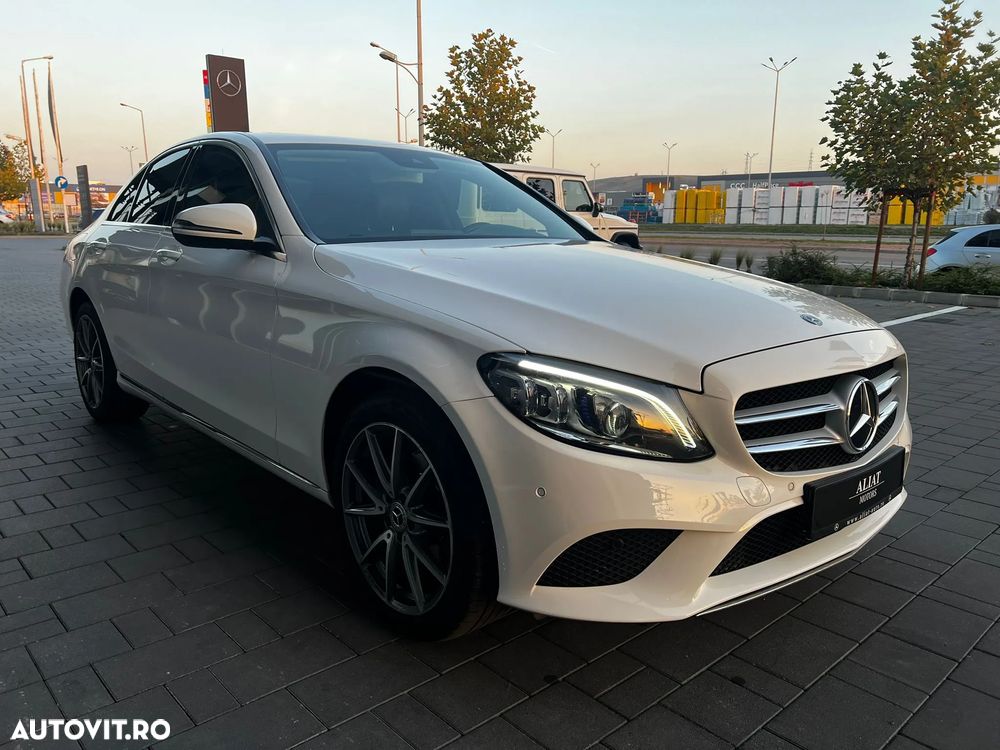 Utilizat Mercedes-Benz C 2019 - 25 289 EUR, 70 000 km - Autovit.ro