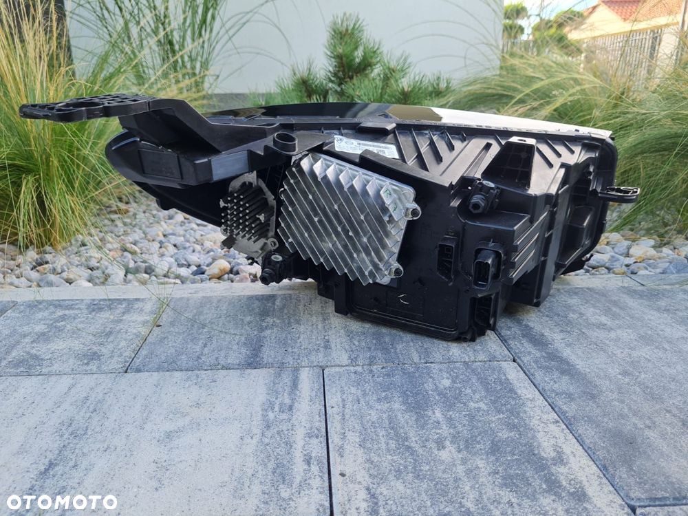 Używany Lampy przednie - 2 700 PLN - Otomoto.pl