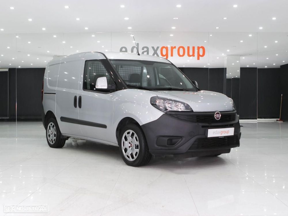 Usado Fiat Doblo 2020 - 8 990 EUR, 177 207 km - Standvirtual.com