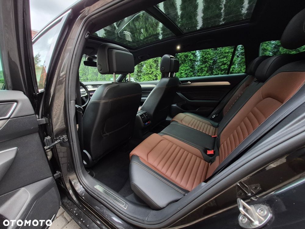 Używany Volkswagen Passat Variant 2020 - 100 800 PLN, 147 423 km ...
