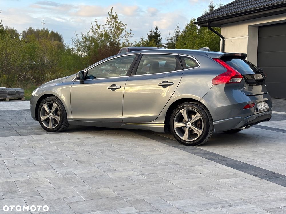 Używany Volvo V40 2018 - 79 900 PLN, 78 000 km - Otomoto.pl