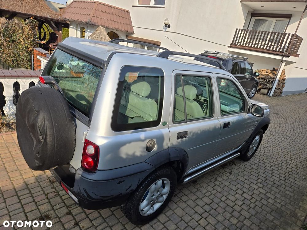 Używany Land Rover Freelander 2003 - 7 999 PLN, 264 000 km - Otomoto.pl