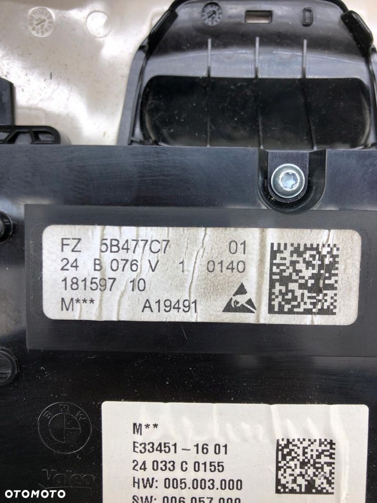 Używany Oświetlenie kabiny - 699 PLN - Otomoto.pl