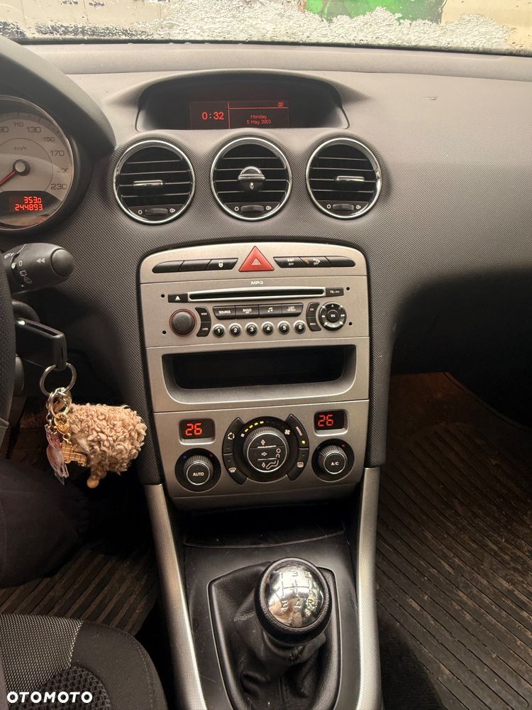 Używany Peugeot 308 2008 - 9 500 PLN, 244 893 km - Otomoto.pl