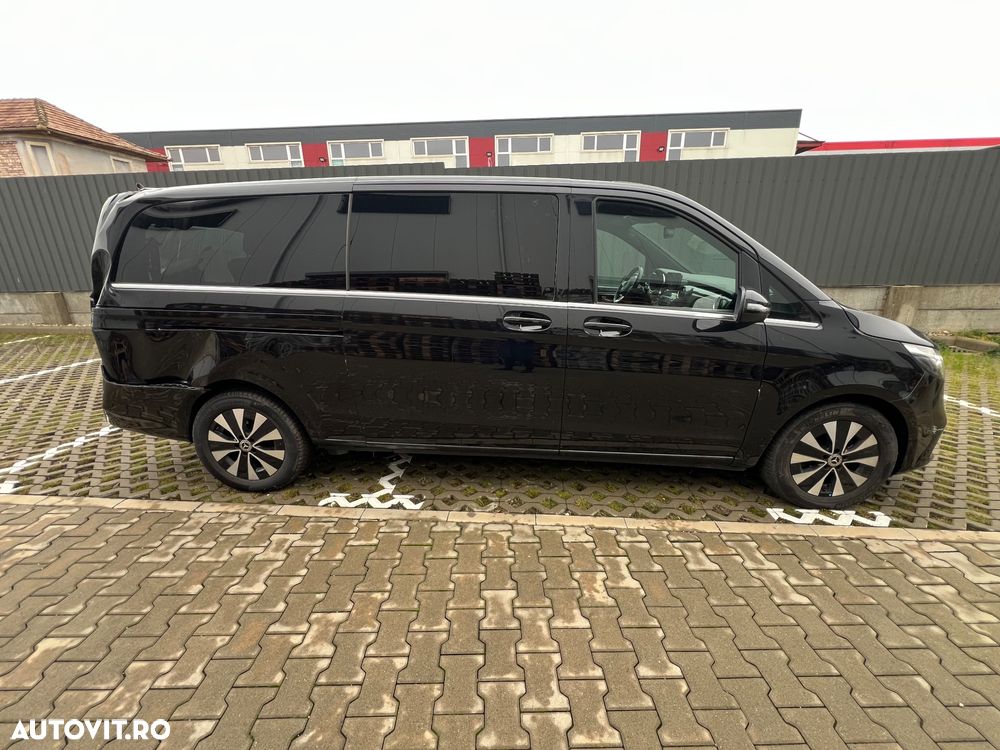 Utilizat Mercedes-Benz V 2023 - 37 800 EUR, 60 929 km - Autovit.ro
